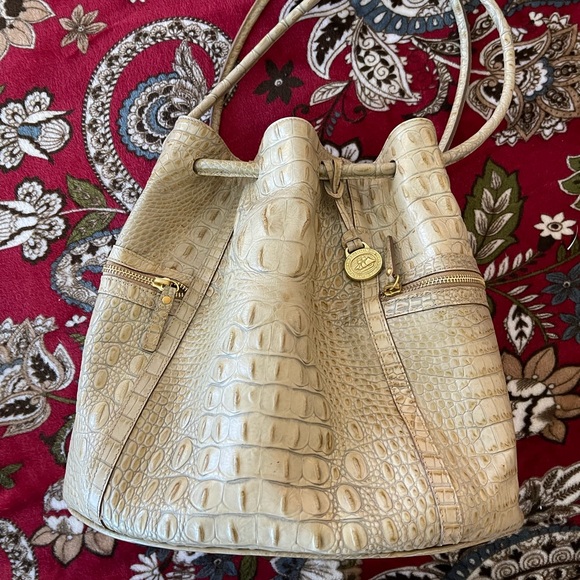 Brahmin | Bags | Brahmin Cream Deedee Grotto Crocodileembossed Bucket ...